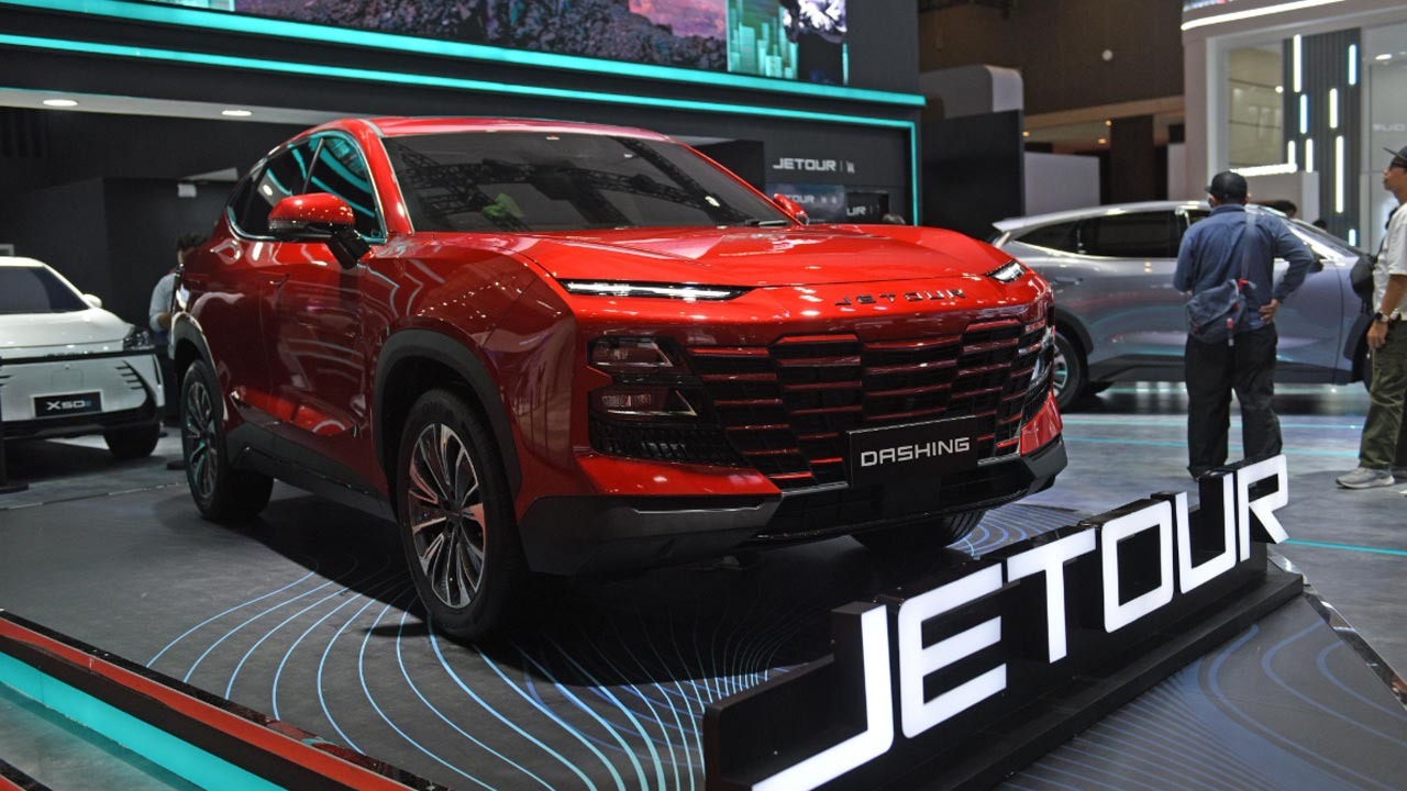 Jetour Gempur Segmen EV Kecil di GIIAS 2025, Tawarkan Alternatif City ...