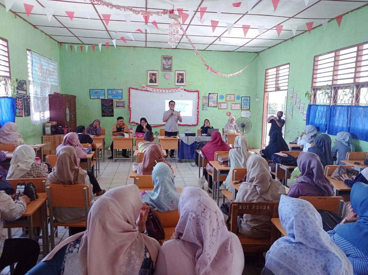 SMPN 3 Lahat Lakukan Pembinaan Kinerja Guru, Andi Irawan: Ajang ...