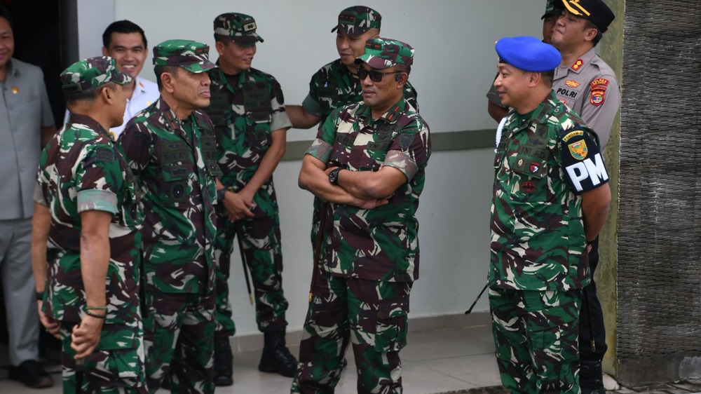 Ternyata Ada Sosok Danrem Gapo Dampingi Kasad Tinjau Lahan Ketahanan ...