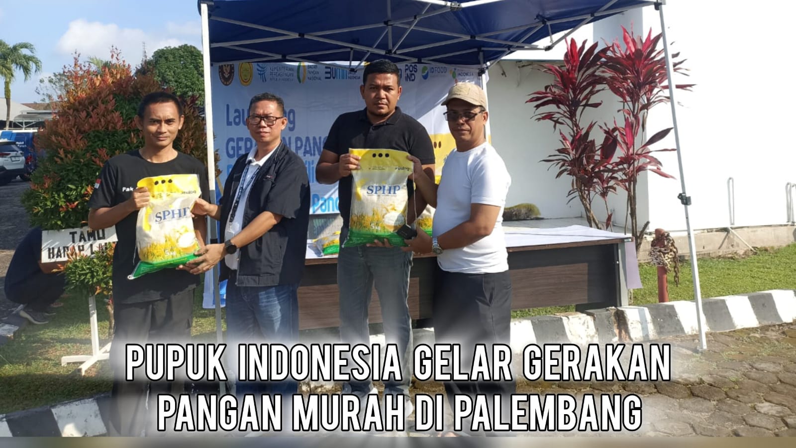 Pupuk Indonesia Gelar Gerakan Pasar Murah di Palembang, Warga Antusias ...