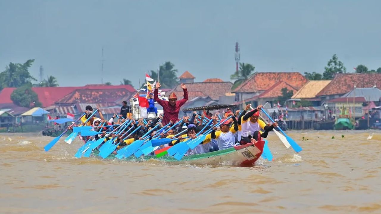 Tidak Kalah Keren dari Pacu Jalur, Tradisi Perahu Bidar Palembang Siap ...